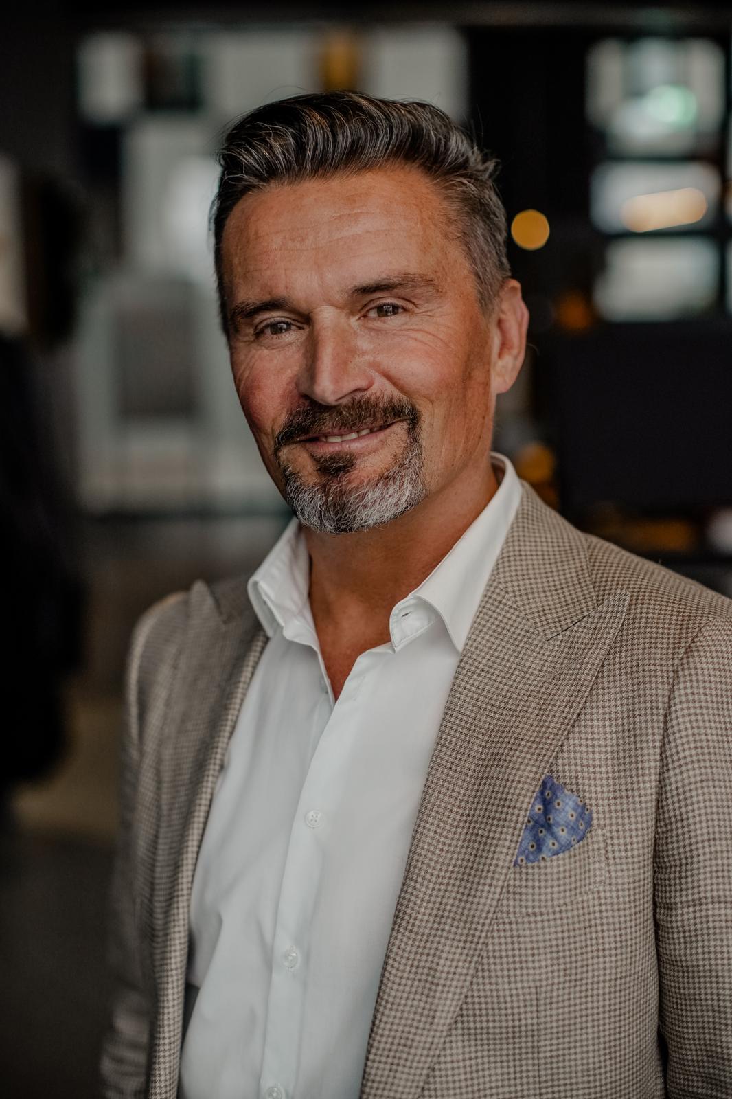 Kult-Kicker-Podcast Folge 16 Manfred Bender - kult-kicker.de